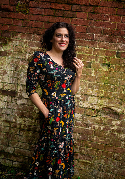 Carter Woodland Mushroom Print Cotton Tiered Hem Midaxi Dress – Popsy ...