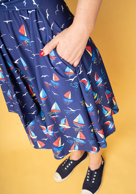 Toria Boat Border Print Dress – Popsy Clothing