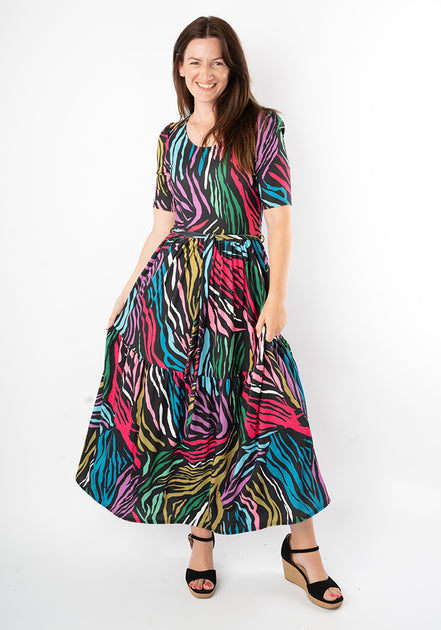 Zena Bright Animal Print Tiered Hem Midaxi Dress – Popsy Clothing